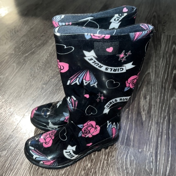 Place | Shoes | Place Girls Rule Rubber Rain Boots | Poshmark